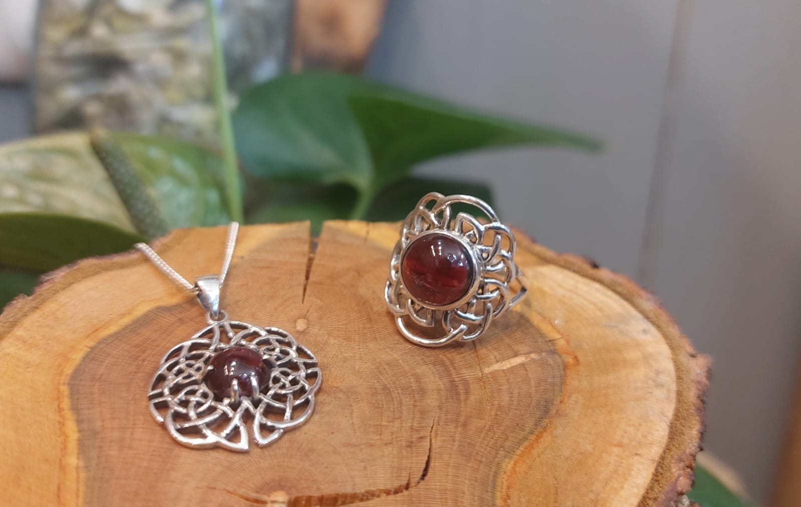 The Radiance of Garnet, January's Birthstone – Celtic Design Scotland