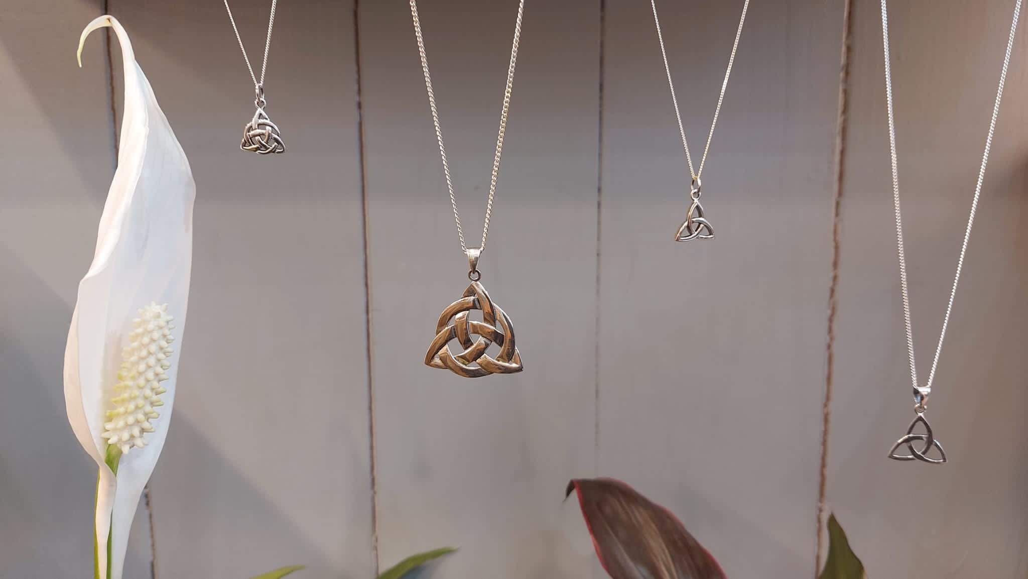 The Significance of the Celtic Triquetra – Celtic Design Scotland