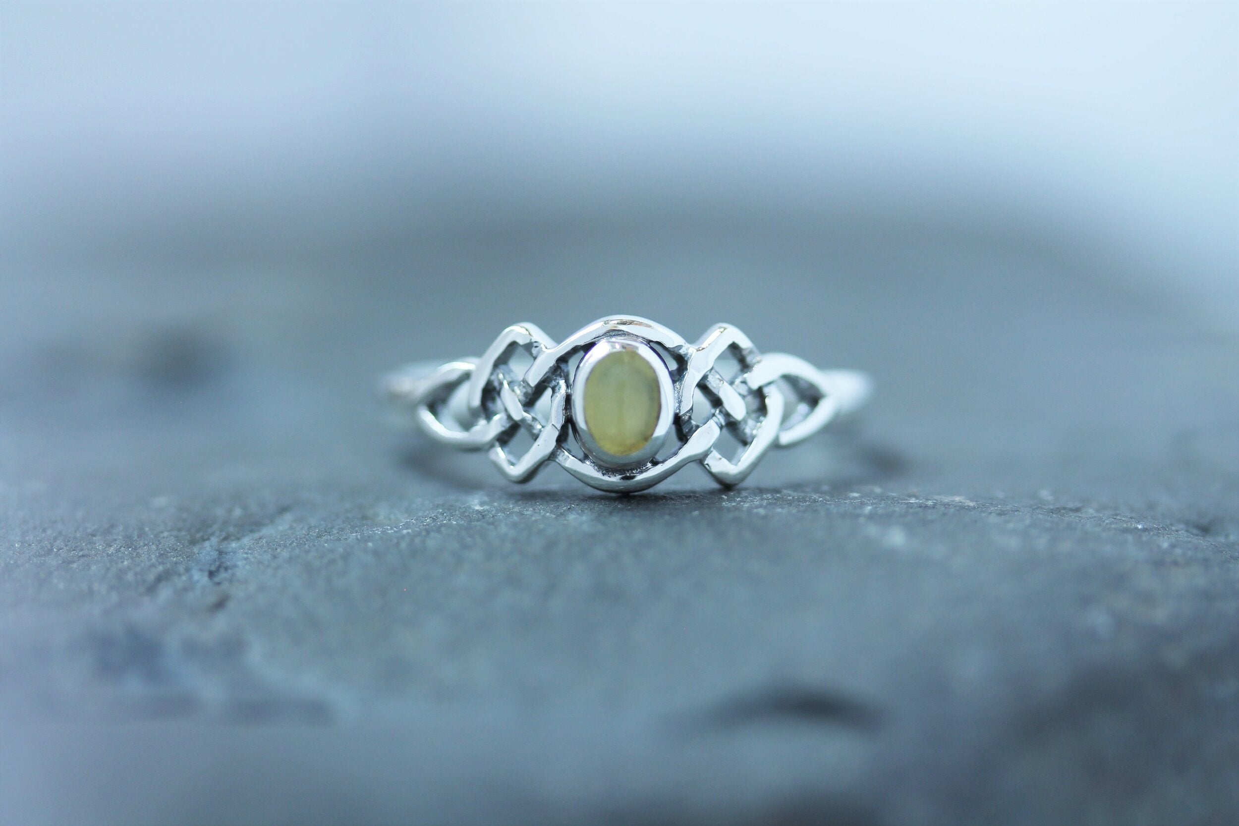 Scottish Marble Ring - Interlocking Celtic Knot – Celtic Design Scotland