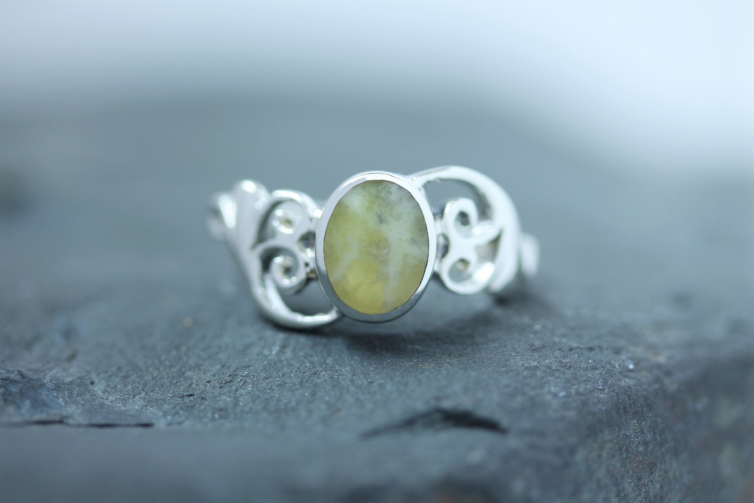 Scottish Marble Ring - Intricate Swirl Shoulder – Celtic Design Scotland